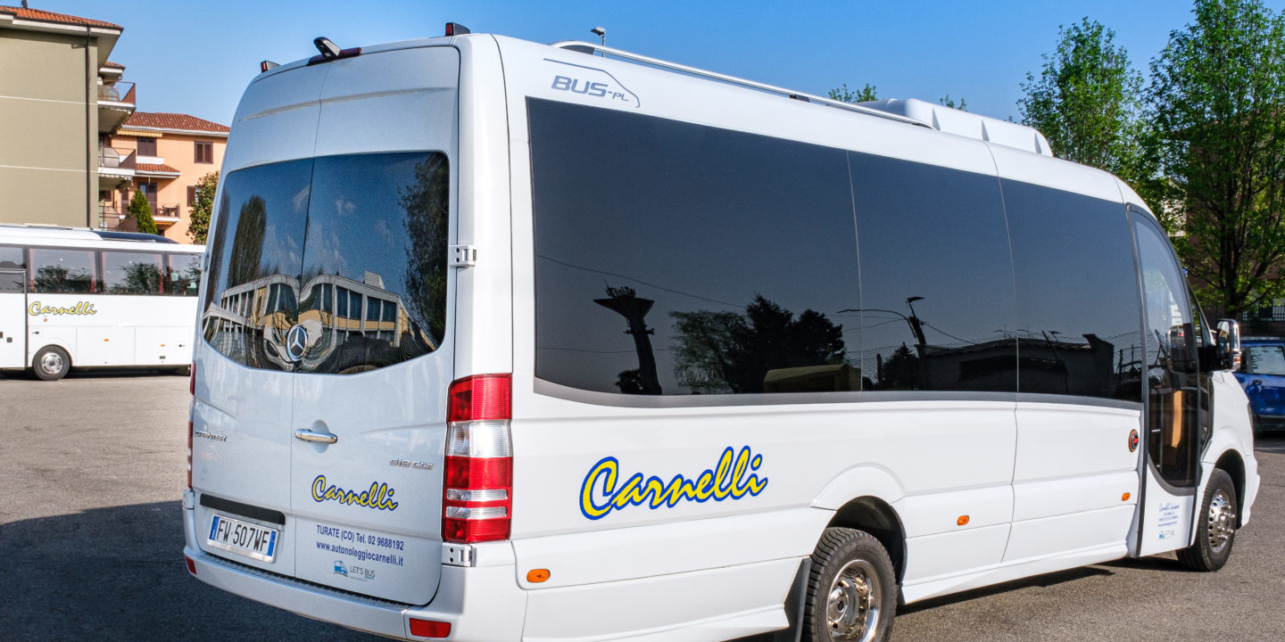 Noleggio Minibus o Pulminino da 7 a 20 posti con conducente - CarnelliBus